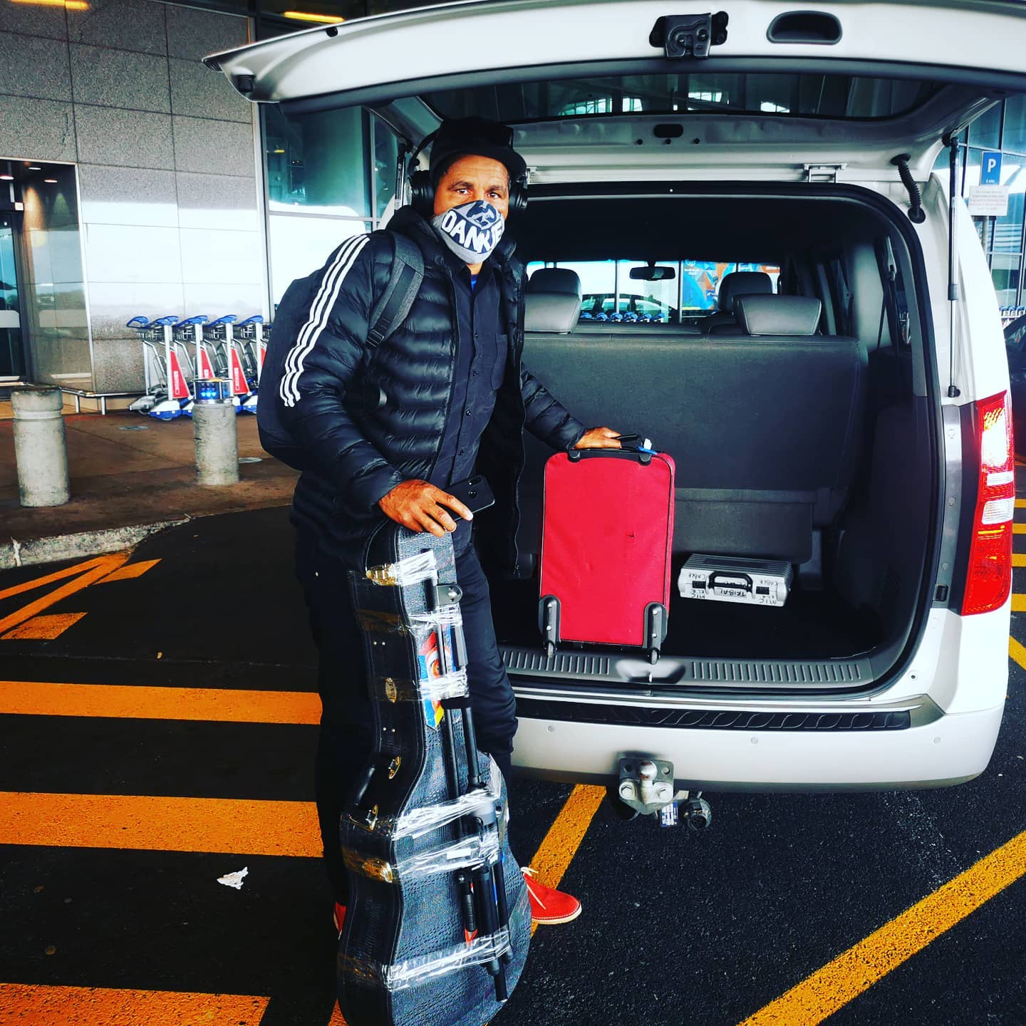 Royal Shuttles & Tours